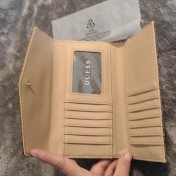 Guess | Bags | Nwt Guess Wallet Cocoa Color | Poshmark
